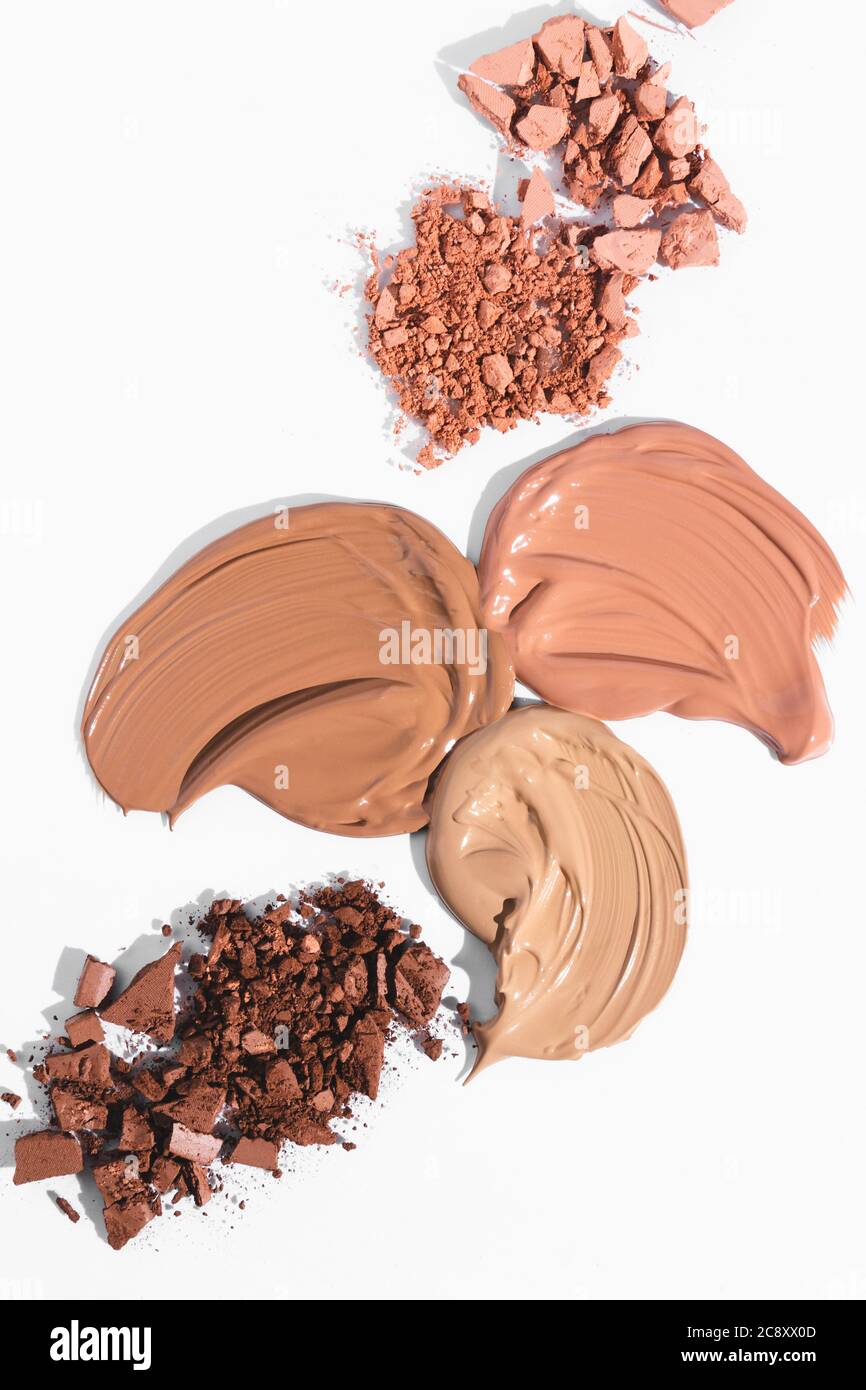 Foundation swatches hi-res stock photography and images - Alamy