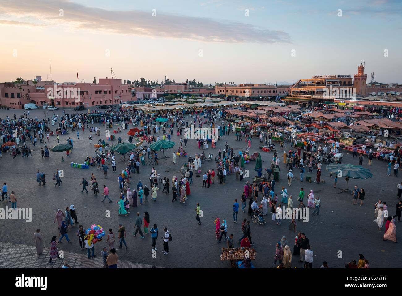 Crowded main market square hi-res stock photography and images - Alamy
