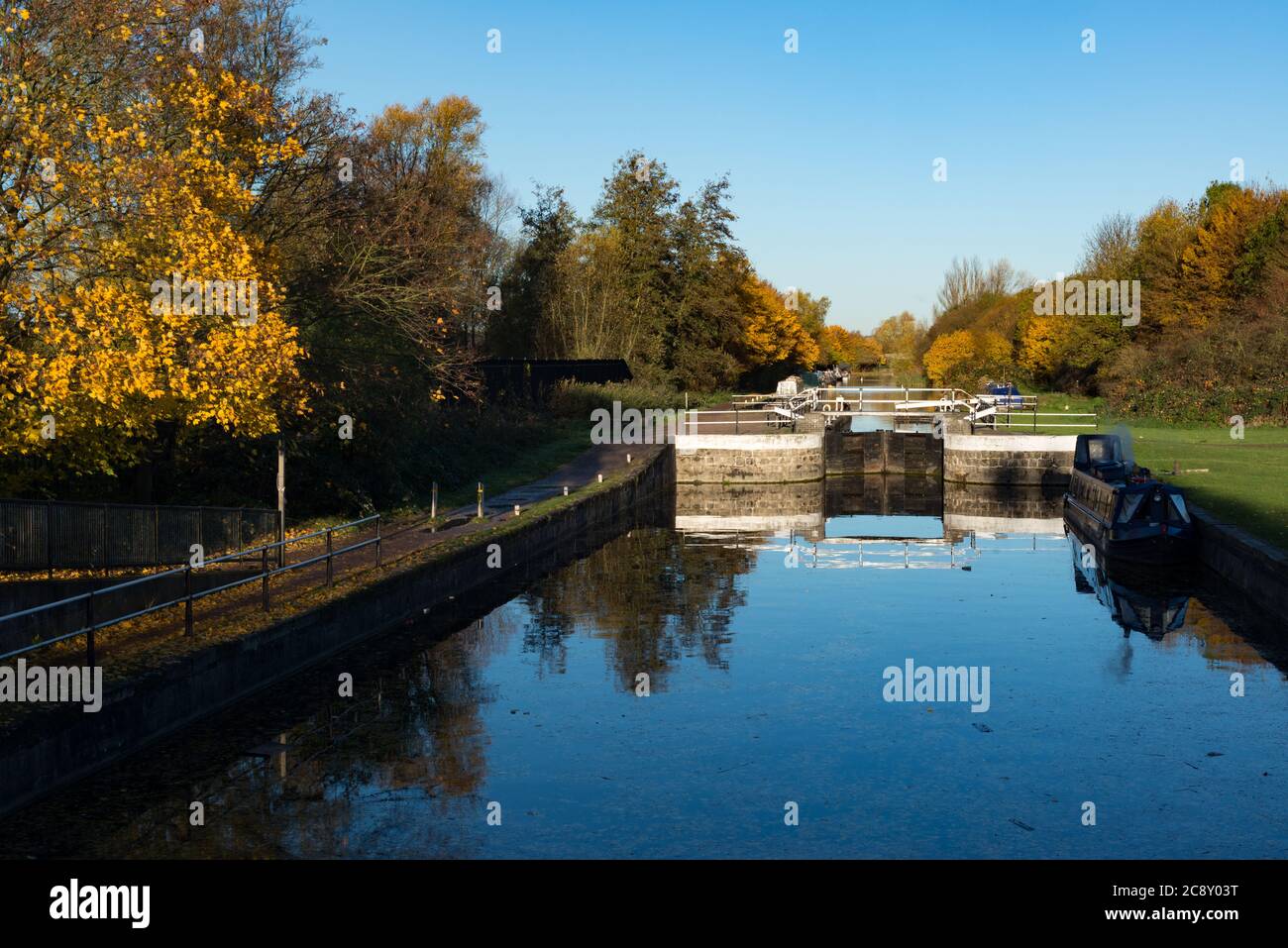 River lee barge hi-res stock photography and images - Alamy
