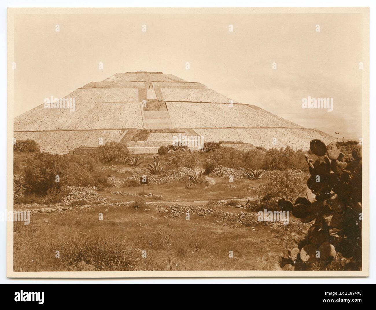 Piramide 1 hi-res stock photography and images - Alamy