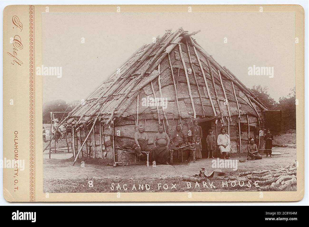 The bark house hi-res stock photography and images - Alamy