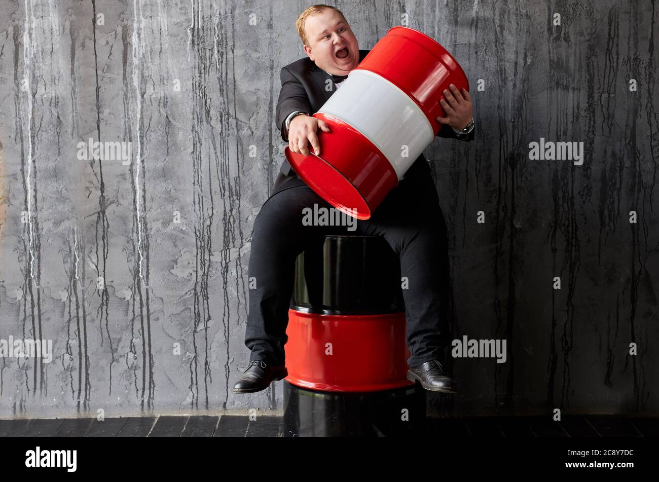 Fat man in suit hi-res stock photography and images - Alamy