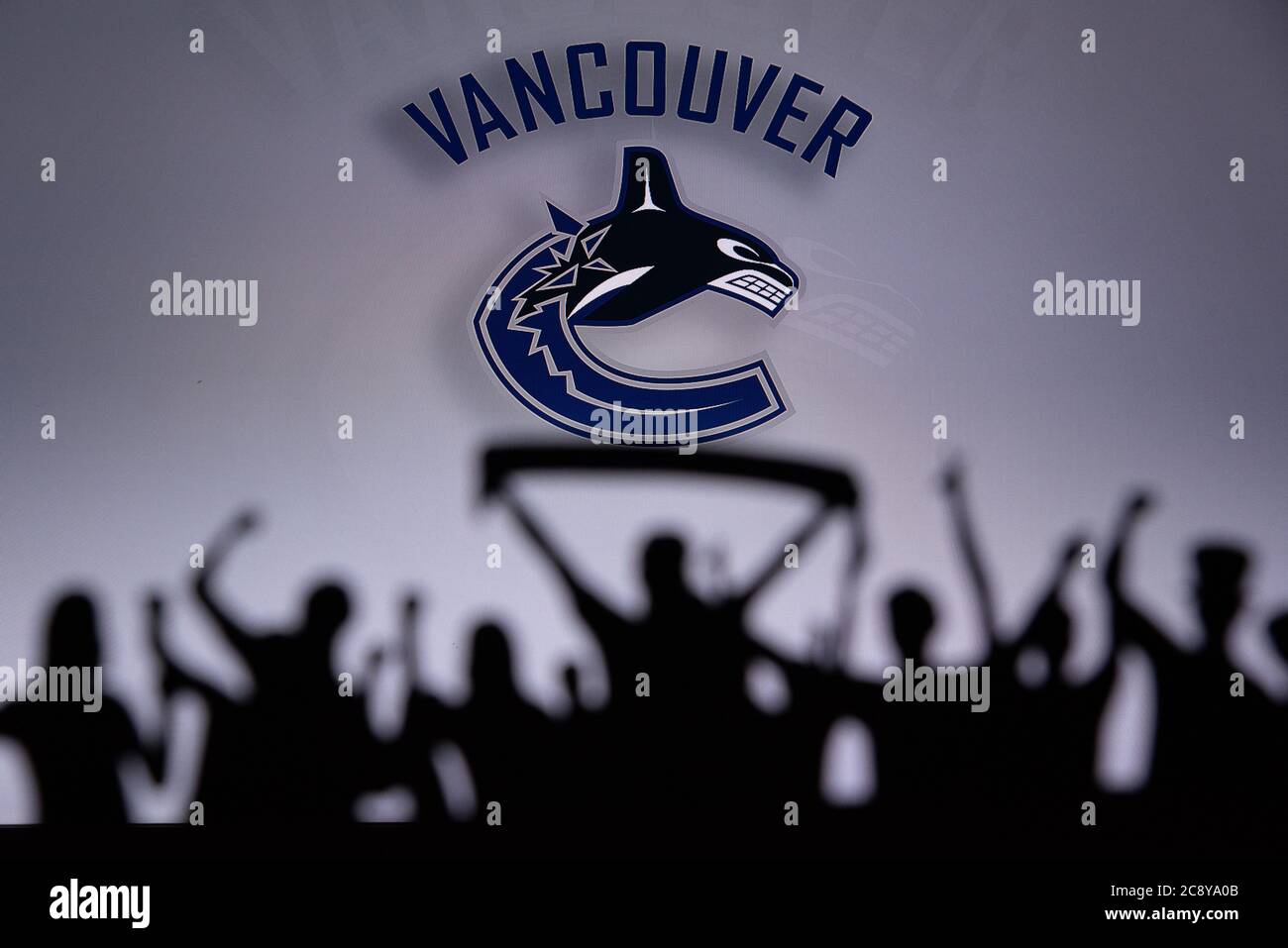 Clapping supporters action sport hi-res stock photography and images ...