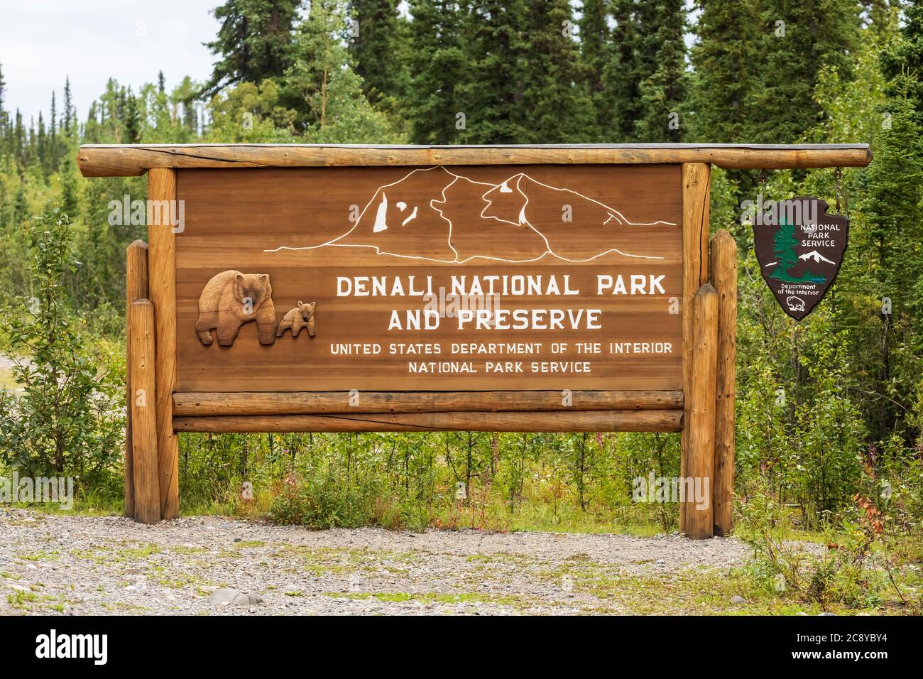 Denali national park sign hi-res stock photography and images - Alamy