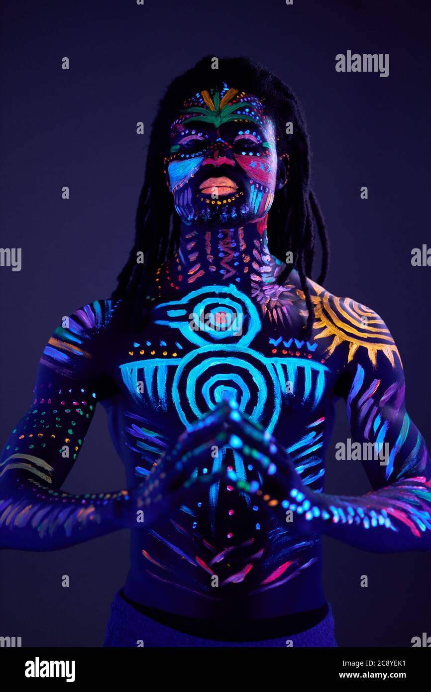 Pose man male painted paint hi-res stock photography and images - Alamy