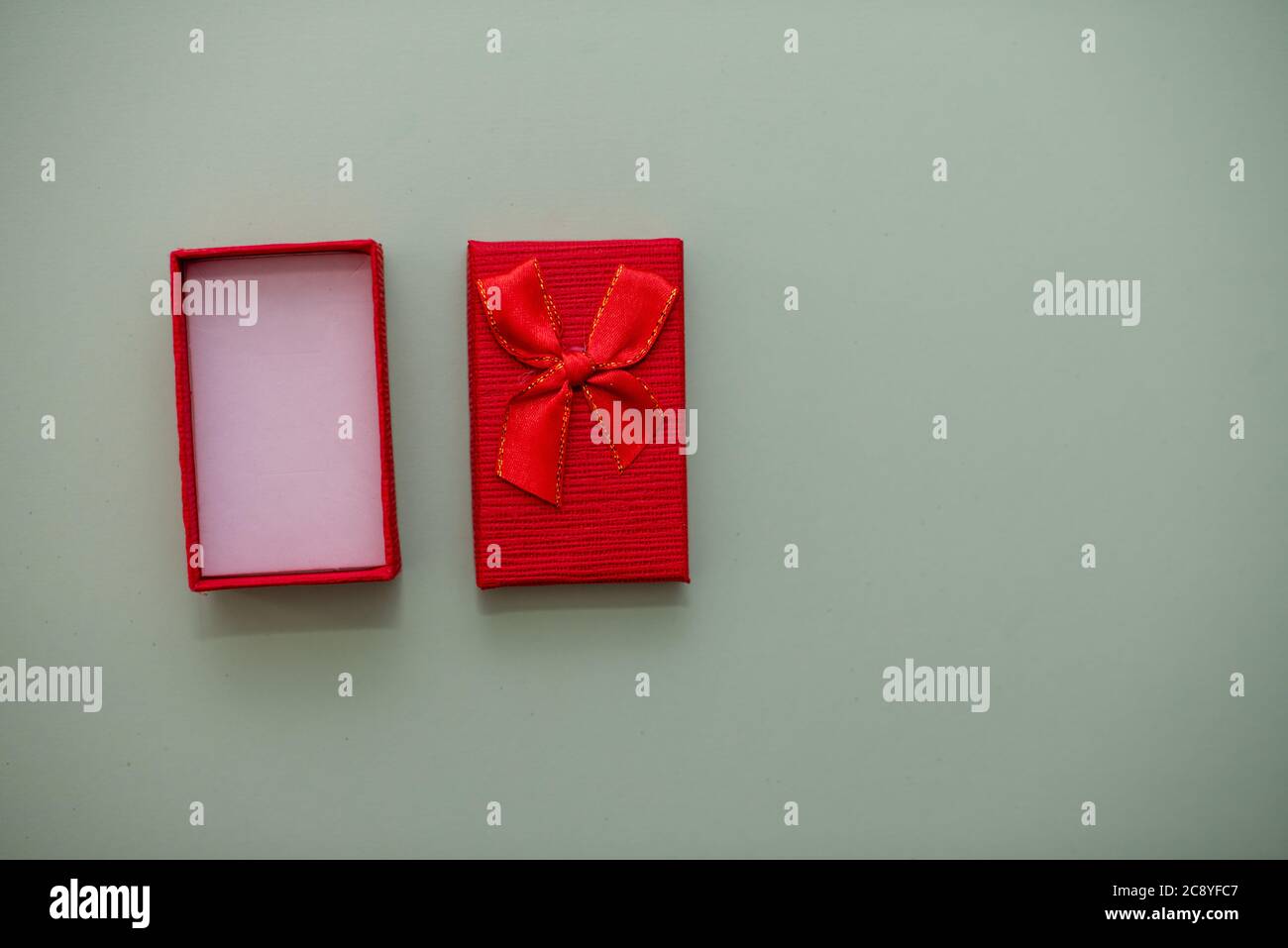 Top view above gift box hi-res stock photography and images - Alamy