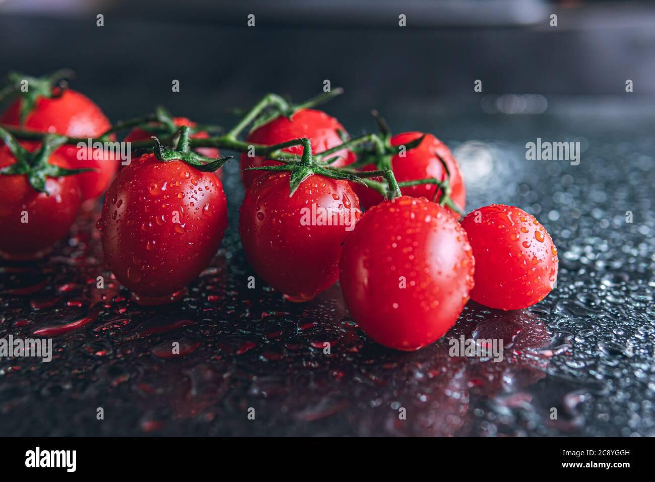 Black drop shadow hi-res stock photography and images - Alamy