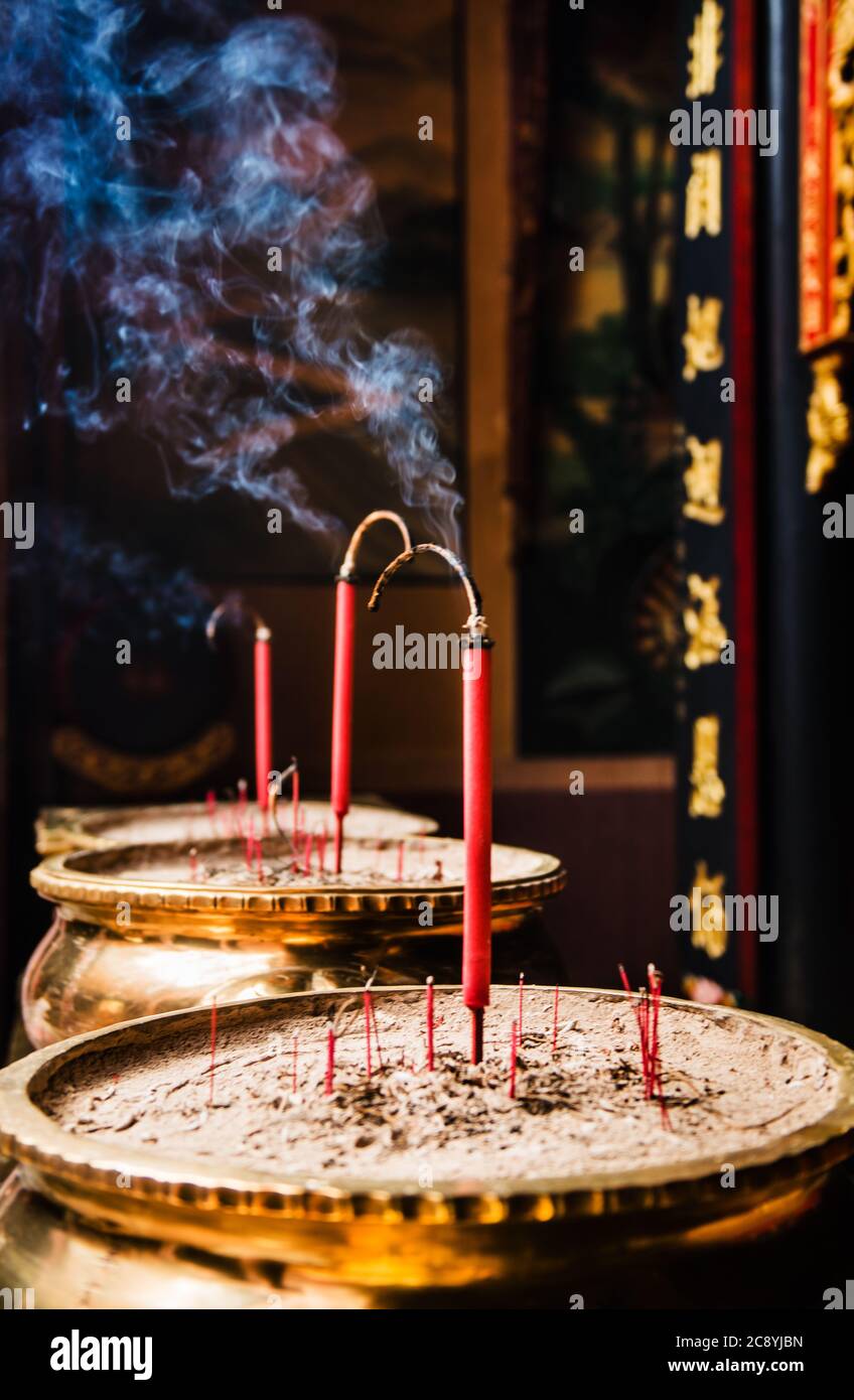 Incense burning hi-res stock photography and images - Alamy