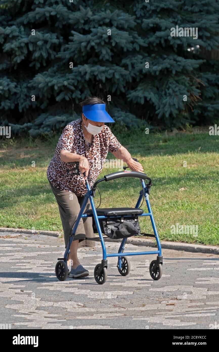 Summer walker hi-res stock photography and images - Alamy