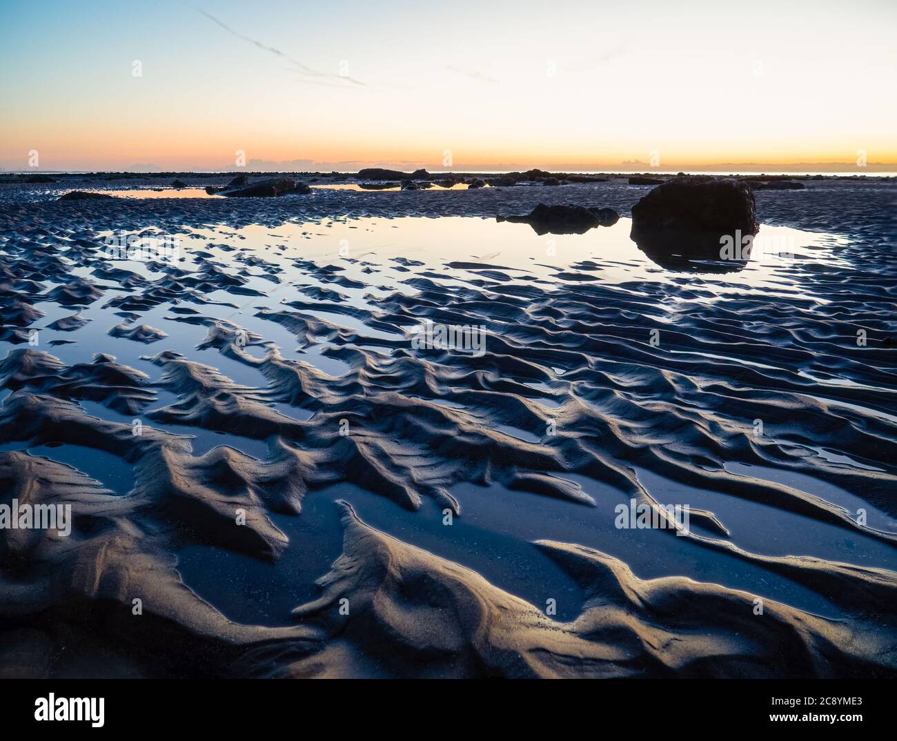 Pett level beach hi-res stock photography and images - Alamy