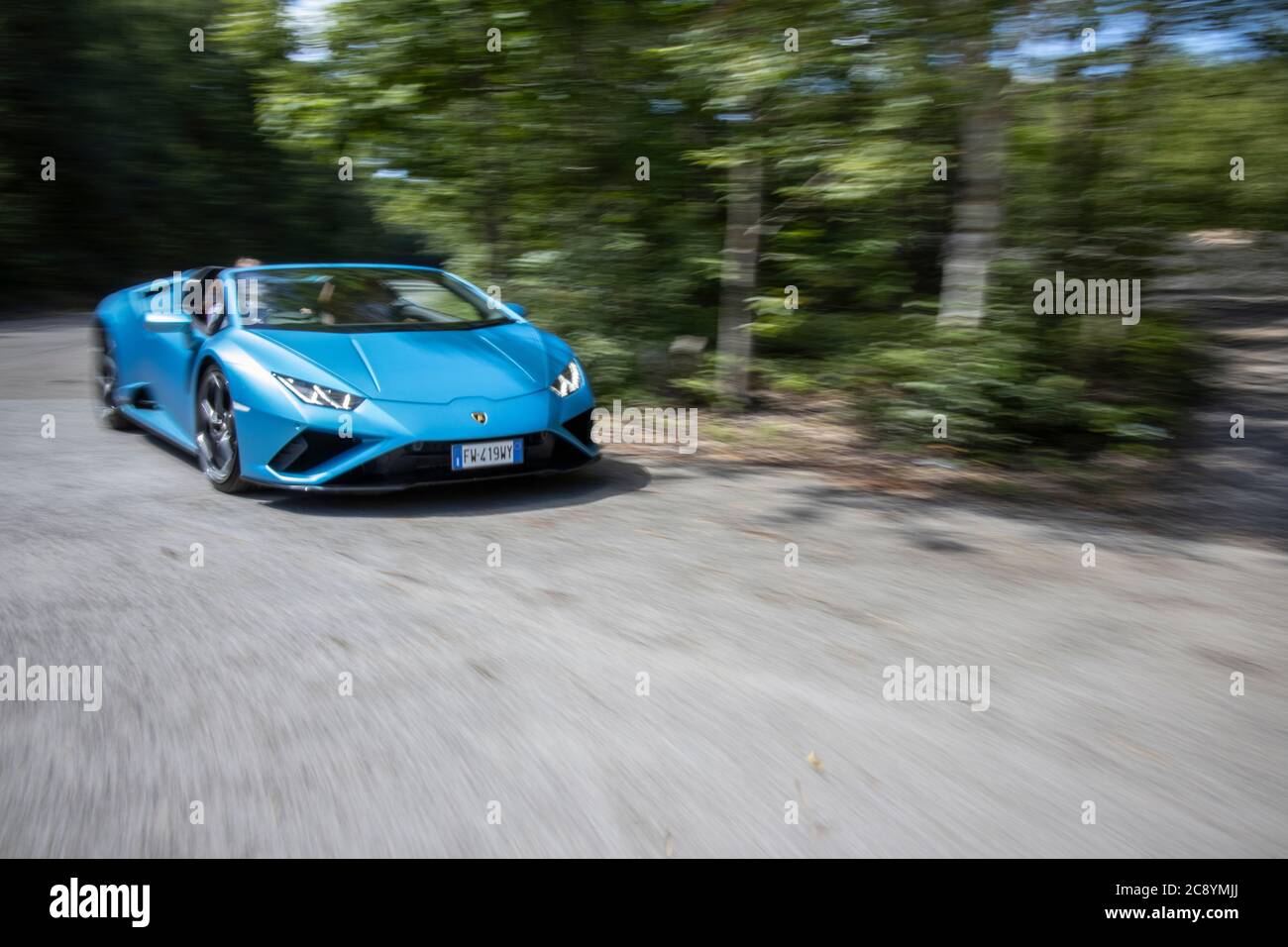 Longcross proving ground test circuit hi-res stock photography and ...
