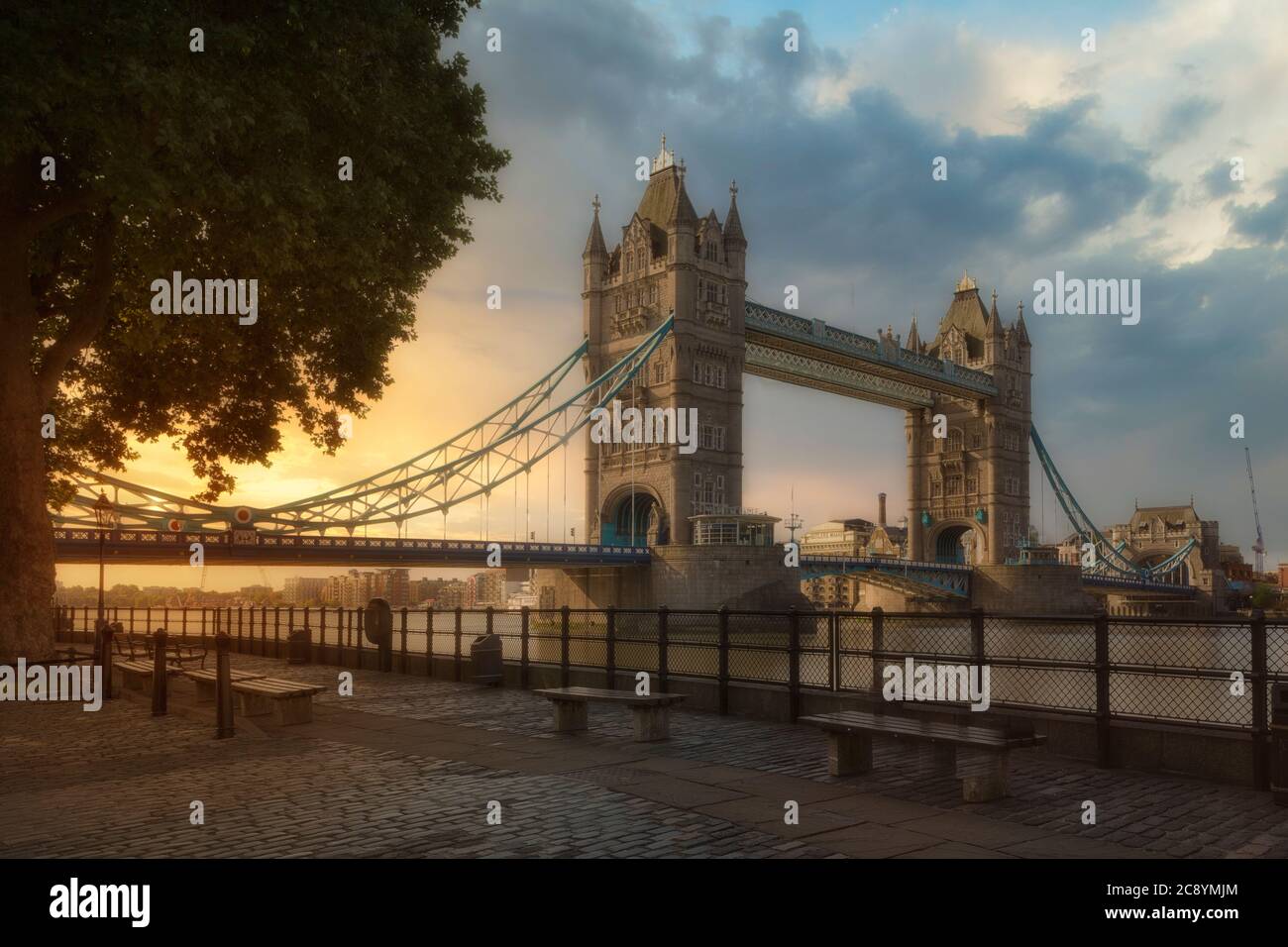 Tower Bridge Sunrise Stock Photo - Alamy