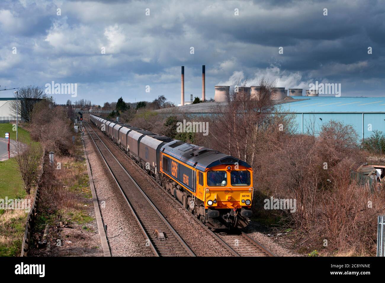 GB Railfreight class 66 locomotive 66748 passing Knottingley with ...
