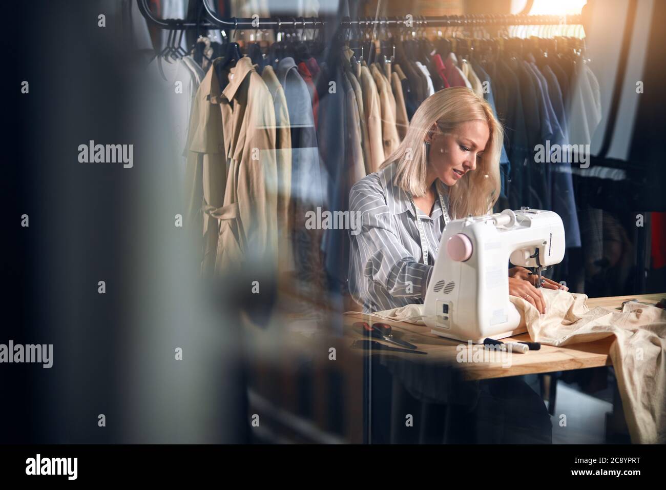 Behind the glass manufacturing hi-res stock photography and images - Alamy