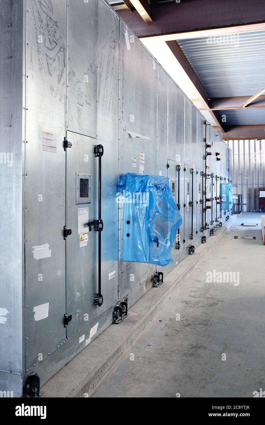 Installation of a large air handling chamber in the HVAC system of a ...