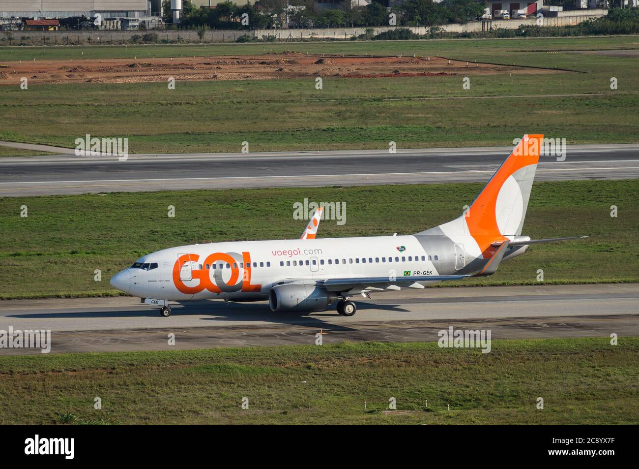 Gol transportes aereos boeing hi-res stock photography and images - Alamy