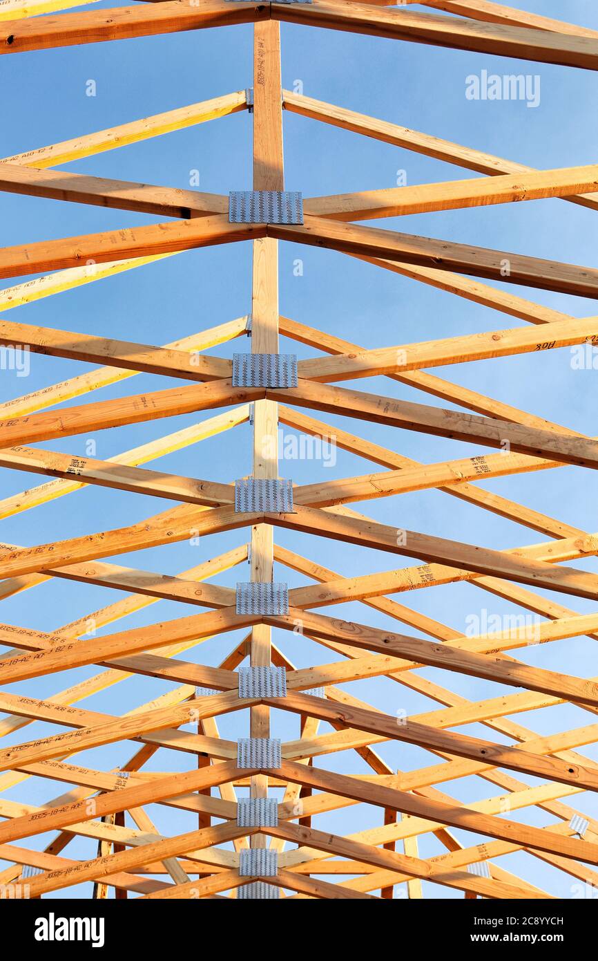 Attic roof trusses hi-res stock photography and images - Alamy