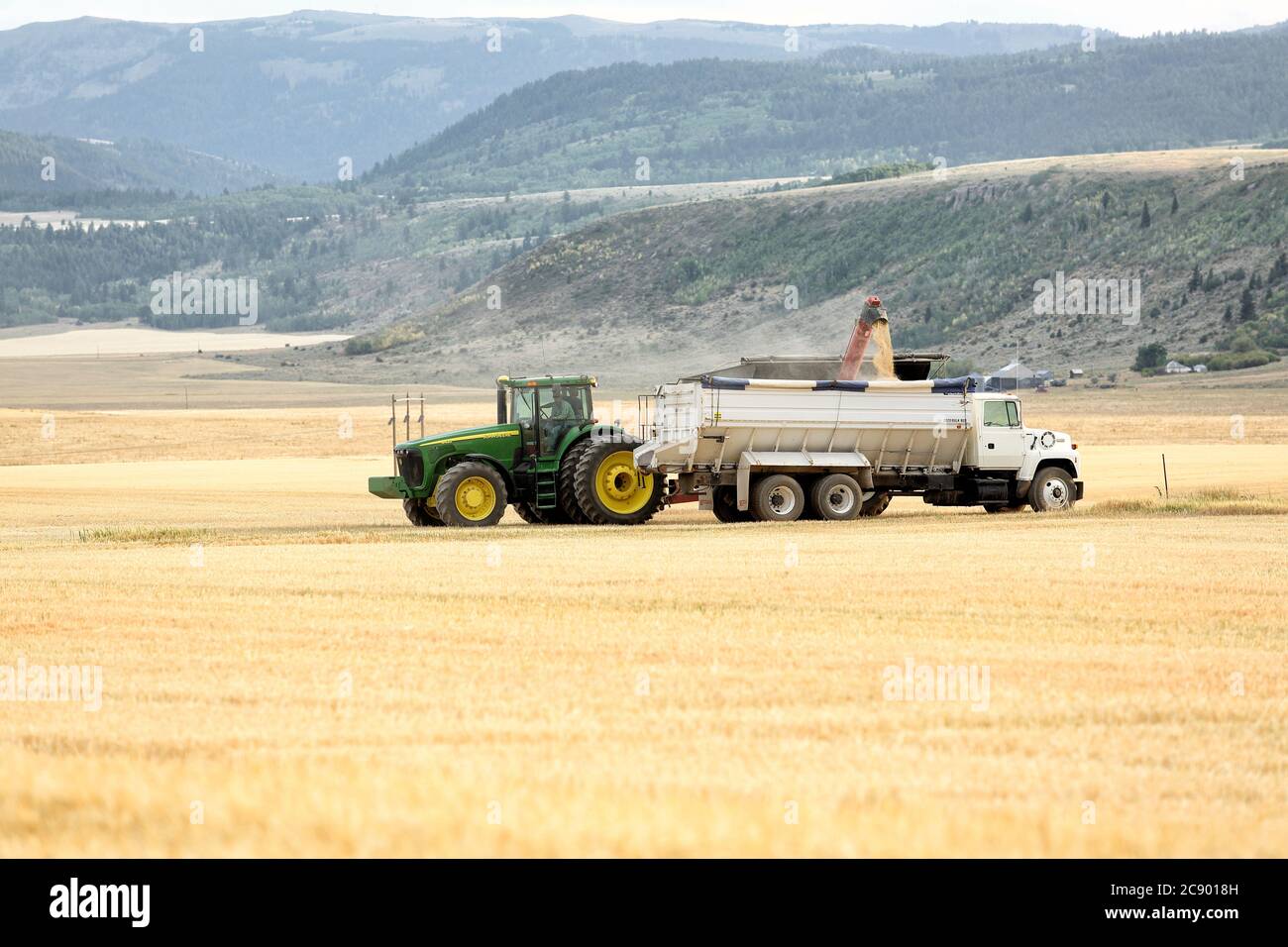 Off loading equipment hi-res stock photography and images - Alamy