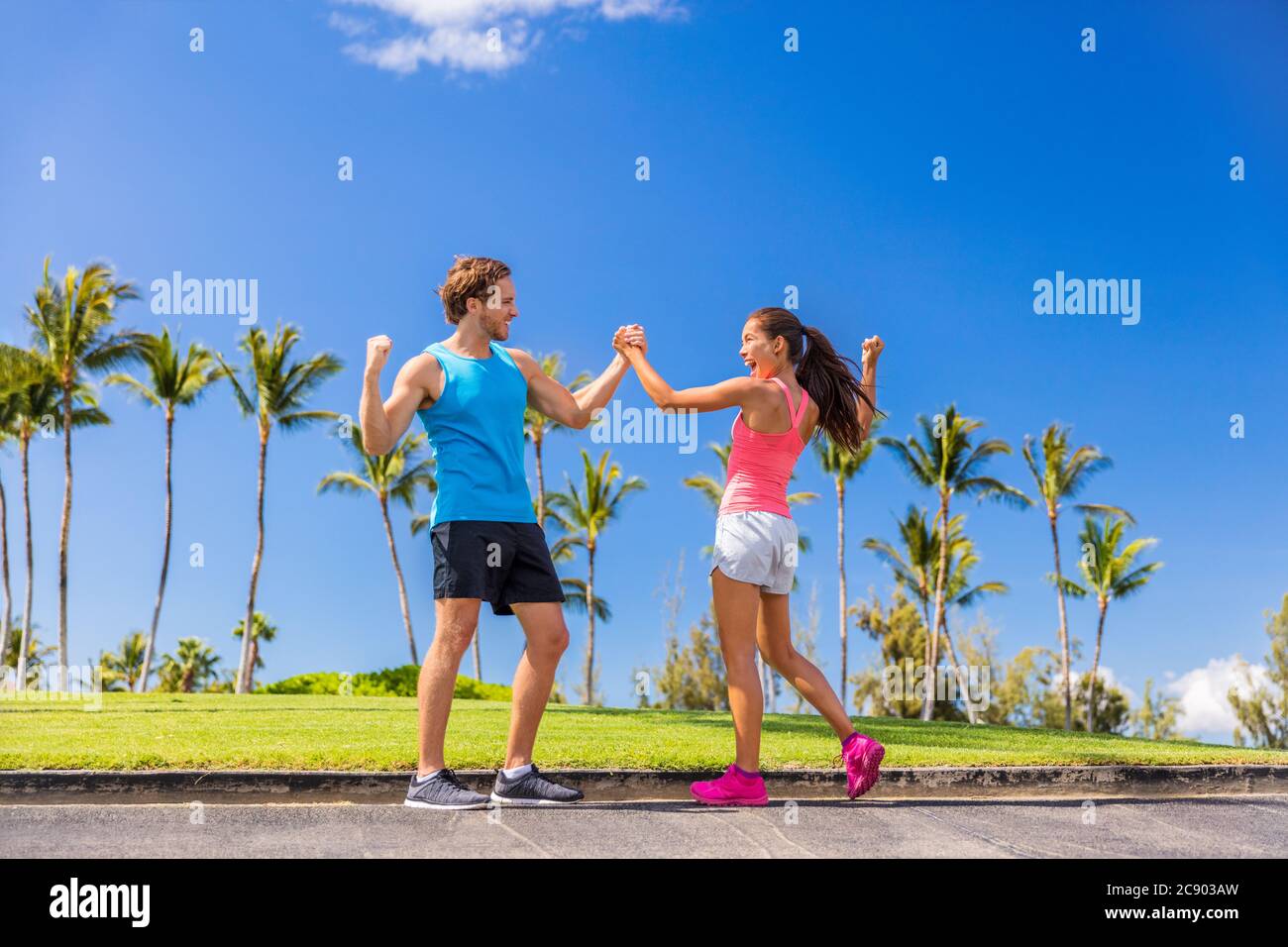 Hands challenge hi-res stock photography and images - Alamy