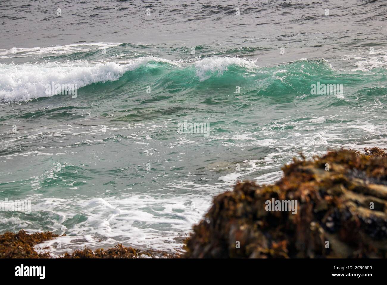 New Polzeath- Beautiful view with the waves on the Cornish Sea Stock ...