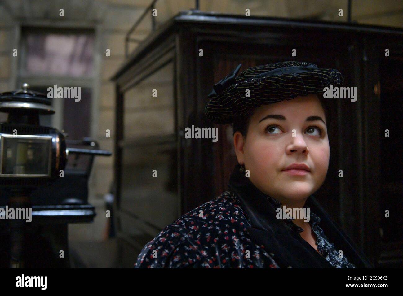 THE ALIENIST, (aka THE ALIENIST: ANGEL OF DARKNESS), Melanie Field ...