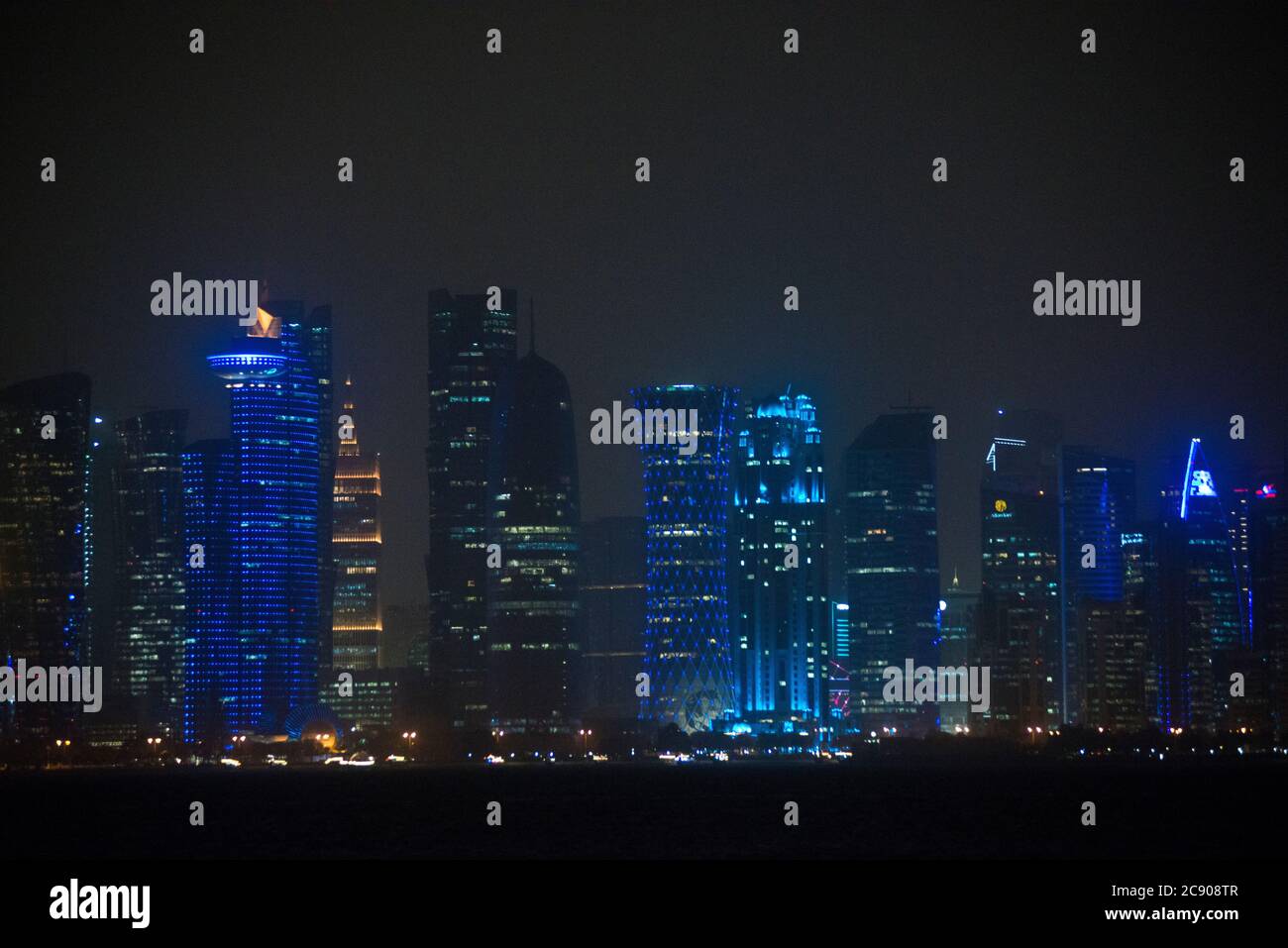 Qatar skyline at night hi-res stock photography and images - Alamy