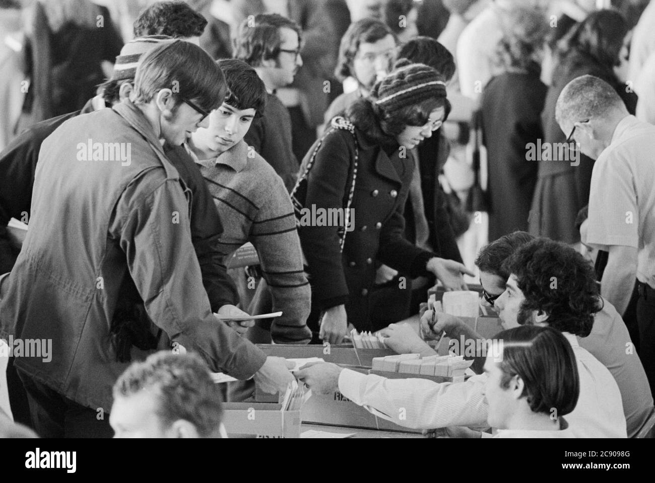 1970s college students hi-res stock photography and images - Alamy