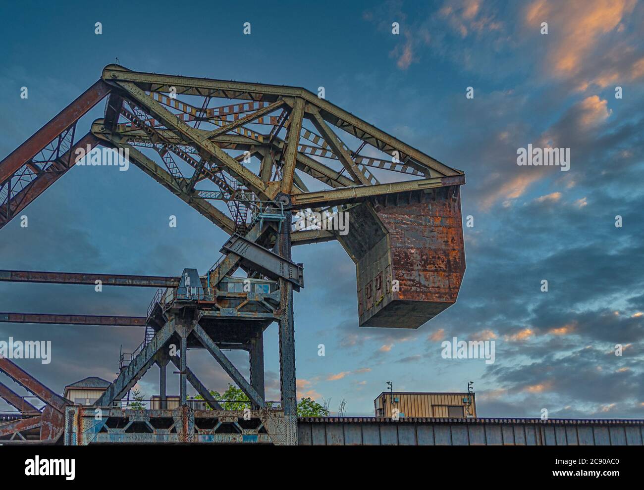 Draw bridge architecture hi-res stock photography and images - Alamy