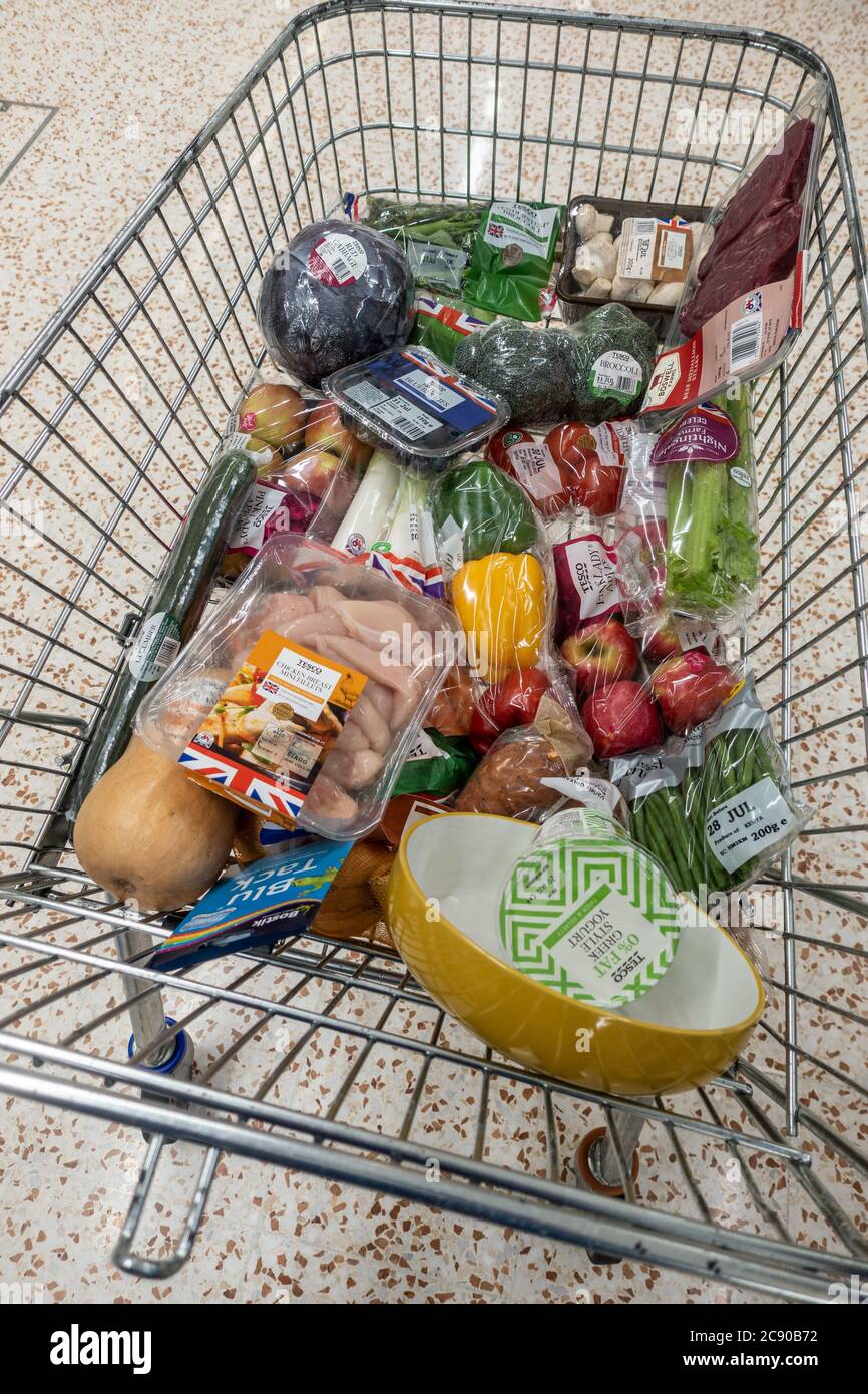 Tesco scan as you shop hi-res stock photography and images - Alamy