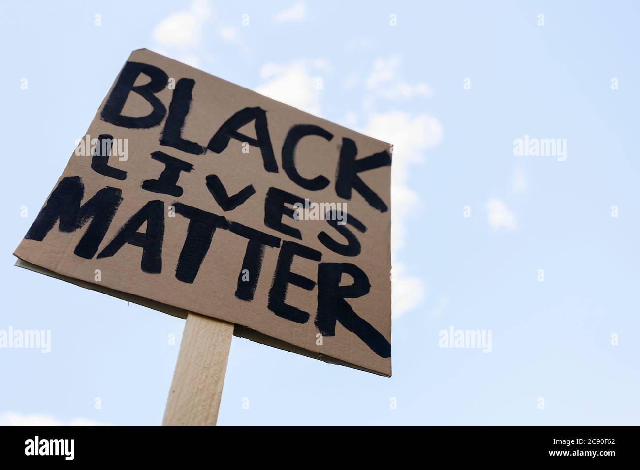 Black Lives Matter protest sign Stock Photo - Alamy Black Lives Matter protest sign Stock Photo - Alamy