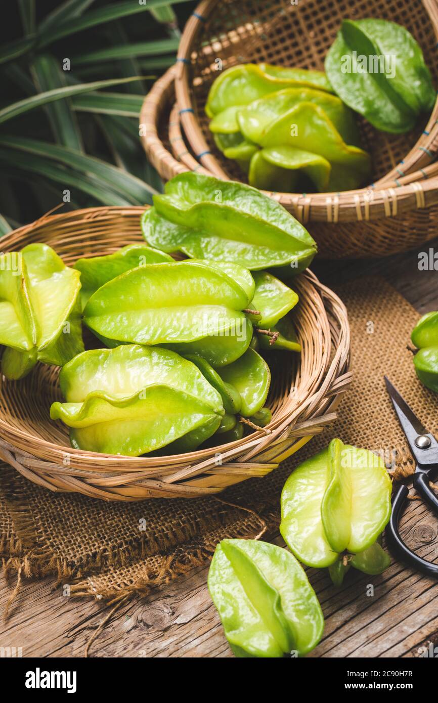 Starfruit hi-res stock photography and images - Alamy