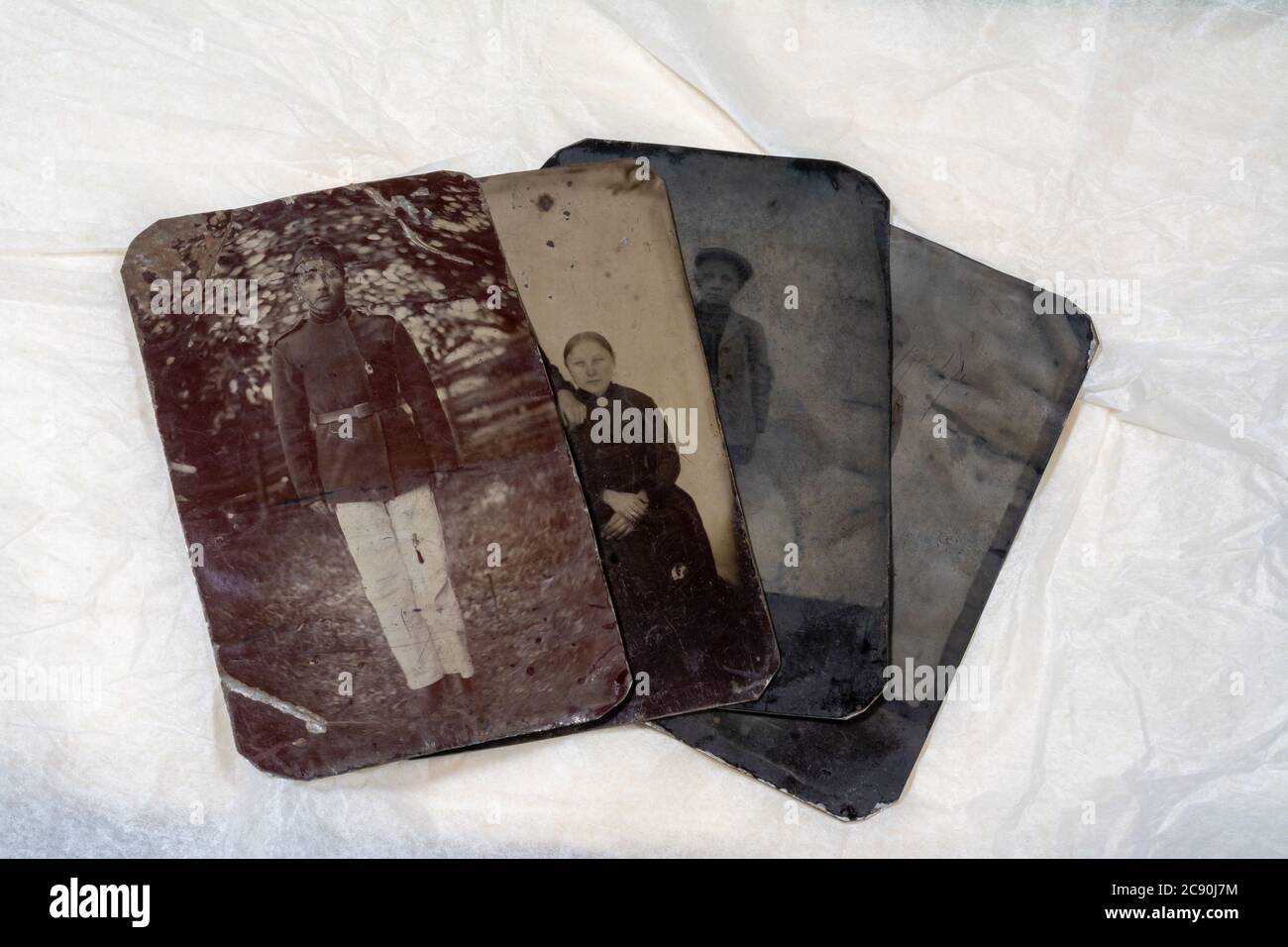 Tintype plate hi-res stock photography and images - Alamy