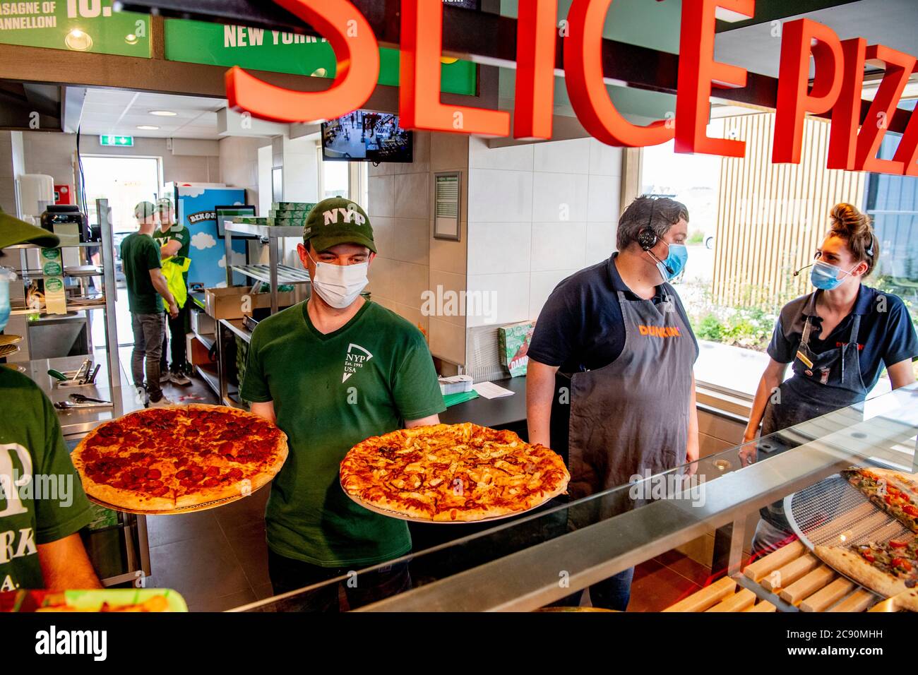 Dunkin donuts customers hi-res stock photography and images - Alamy