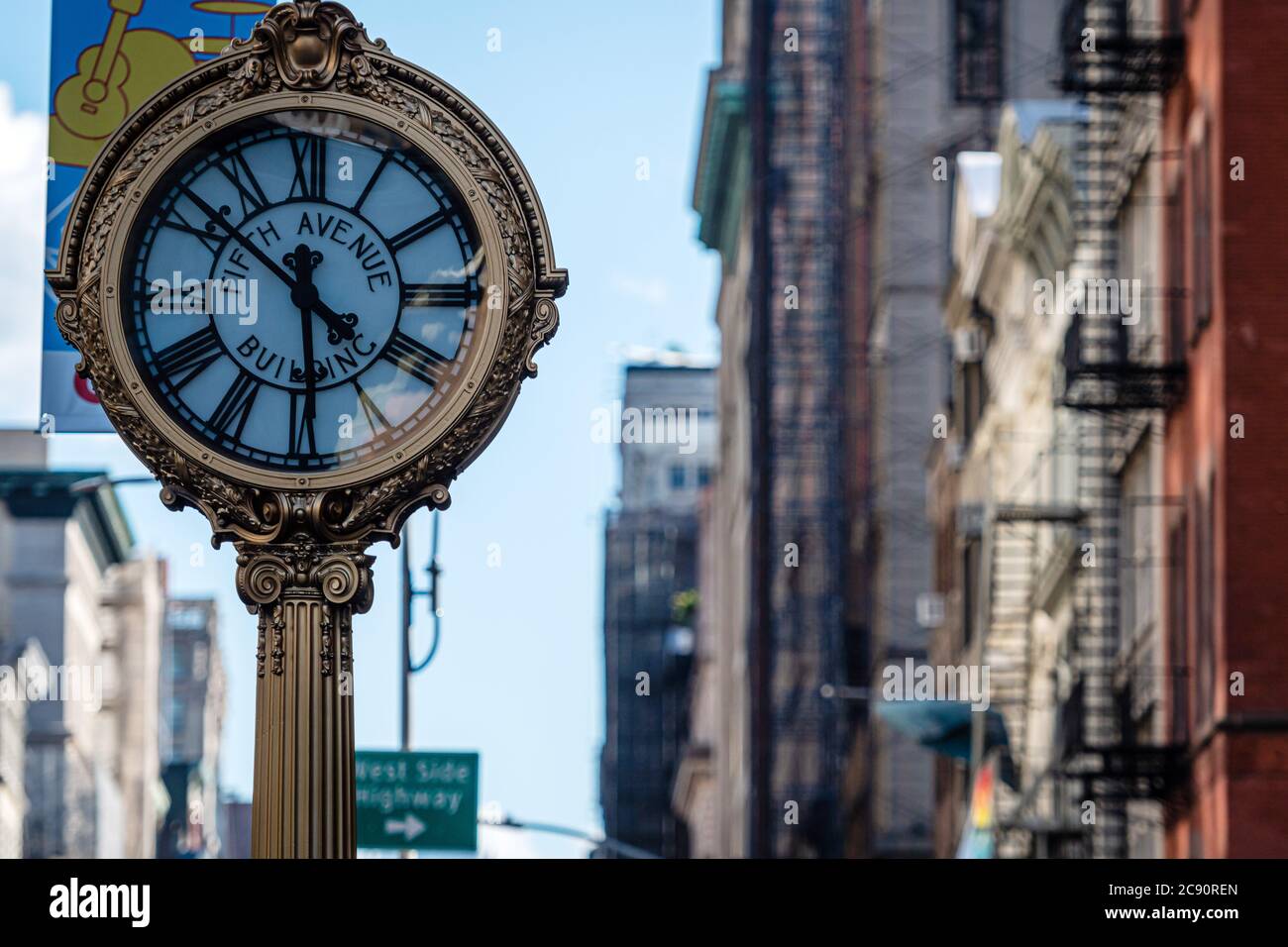 Fifth Avenue Clock High Resolution Stock Photography and Images - Alamy