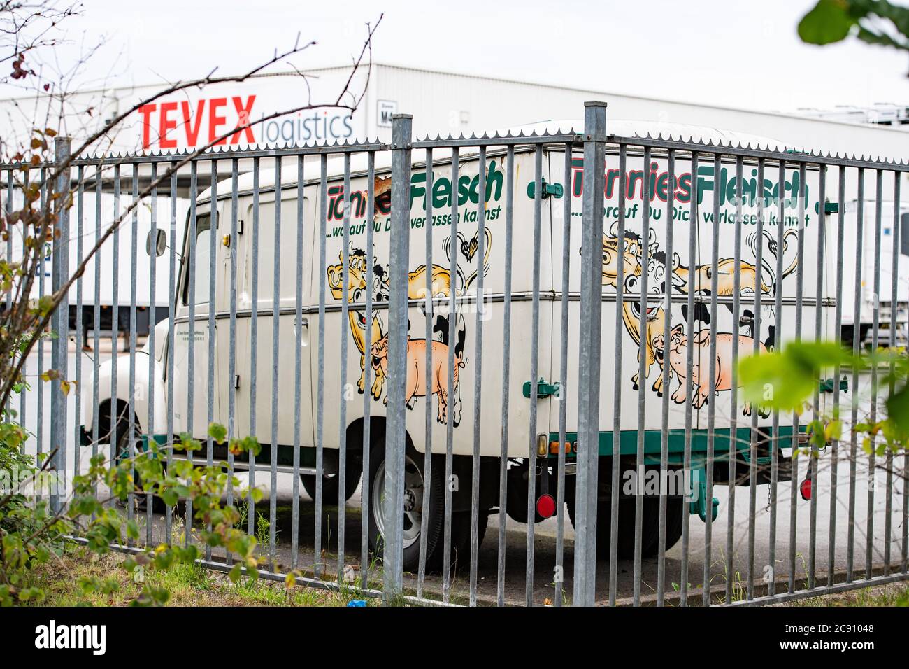 Toennies logo hi-res stock photography and images - Alamy