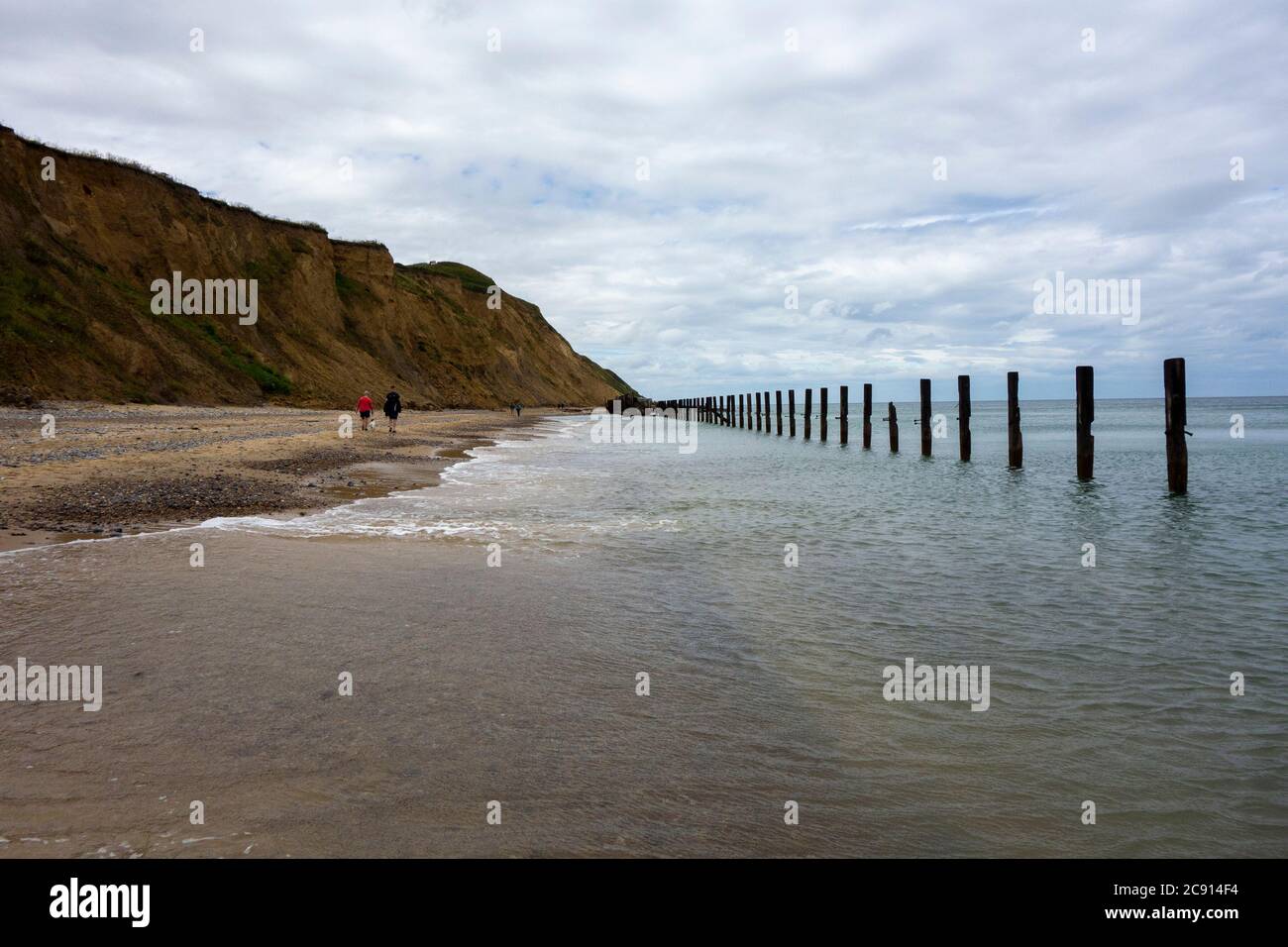 Beeston beach, cliffs, sea deference, coast erosion Stock Photo - Alamy