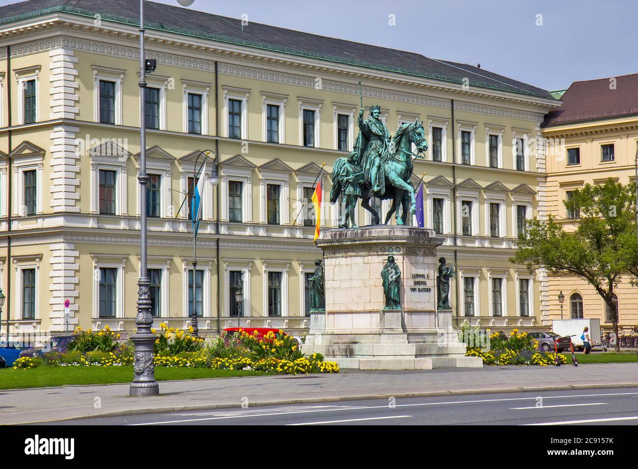 King Ludwig statue in Munich, Germany Stock Photo - Alamy