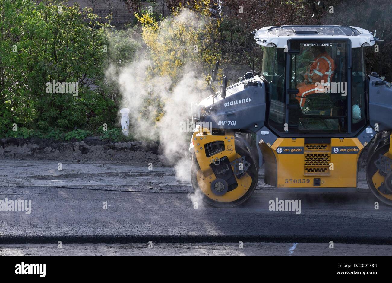 Steam road rolling hi-res stock photography and images - Alamy