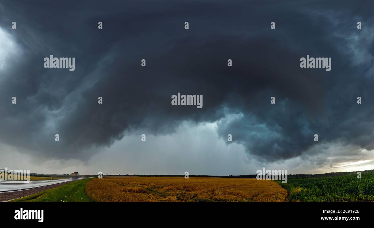 Supercell storm clouds with intense tropic rain Stock Photo - Alamy