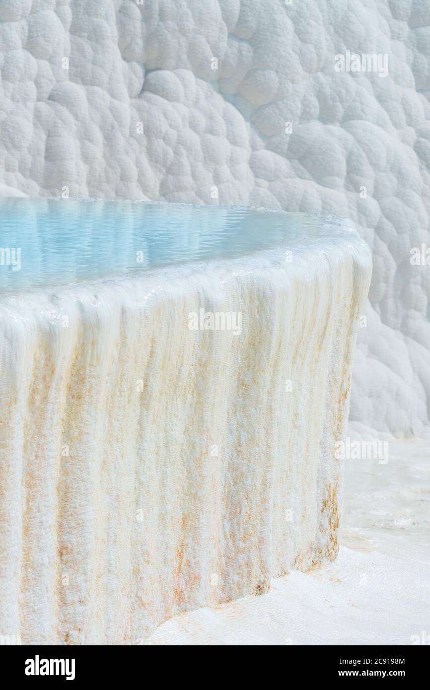 Beautiful white Travertine terrace with turquoise water in Pamukkale ...