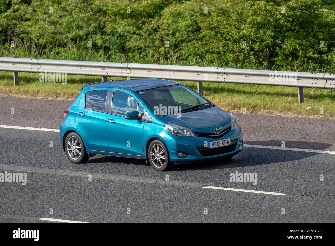 Toyota yaris sr 2012 cars hi-res stock photography and images - Alamy
