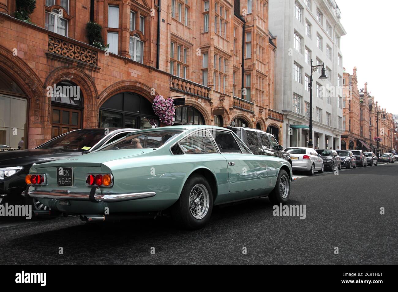 Ferrari mayfair hi-res stock photography and images - Alamy
