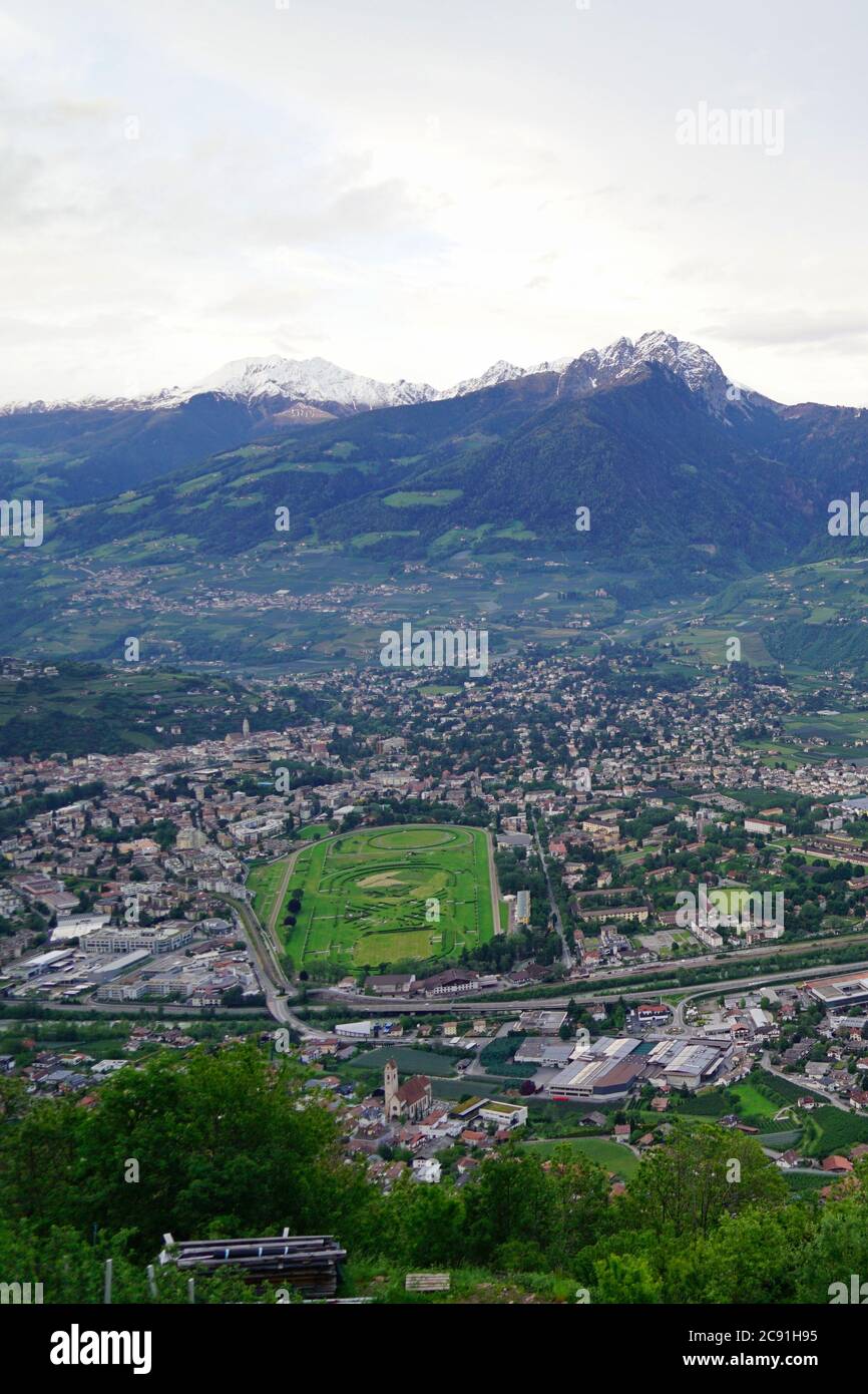 Merano alps hi-res stock photography and images - Alamy