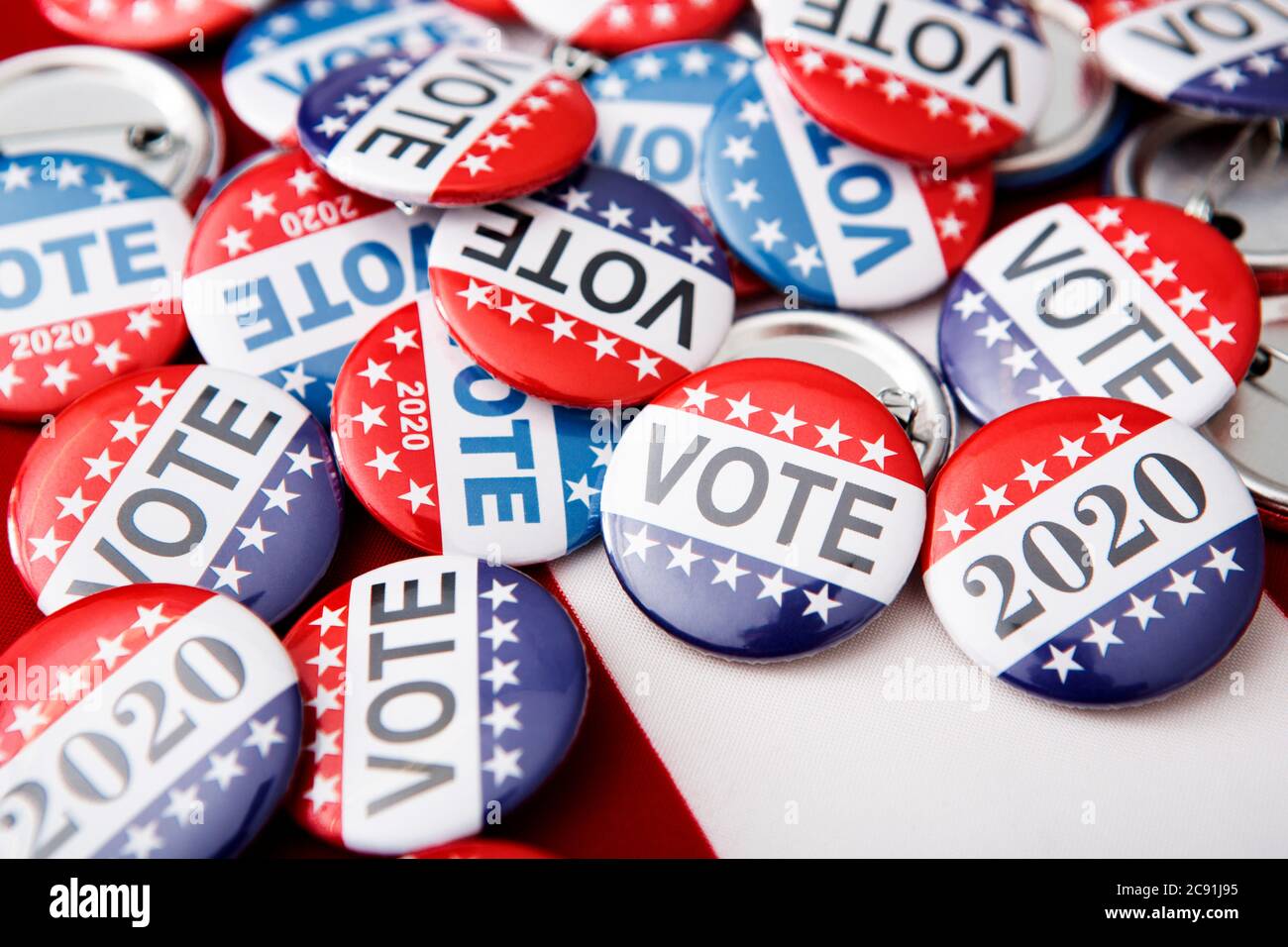 Campaign pins hi-res stock photography and images - Alamy