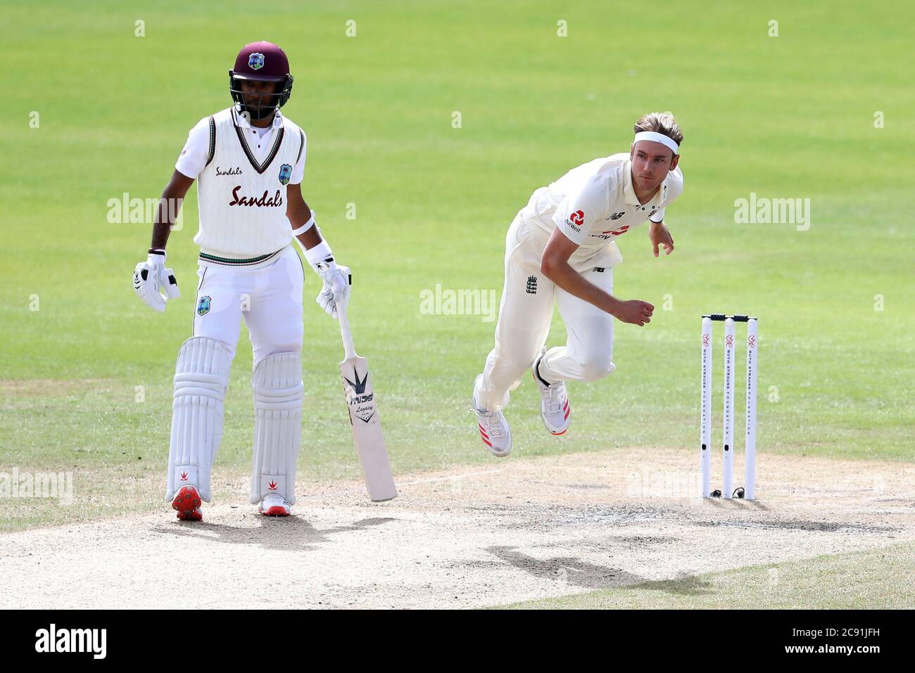 England's Stuart Broad (right) bowls during day five of the Third Test ...