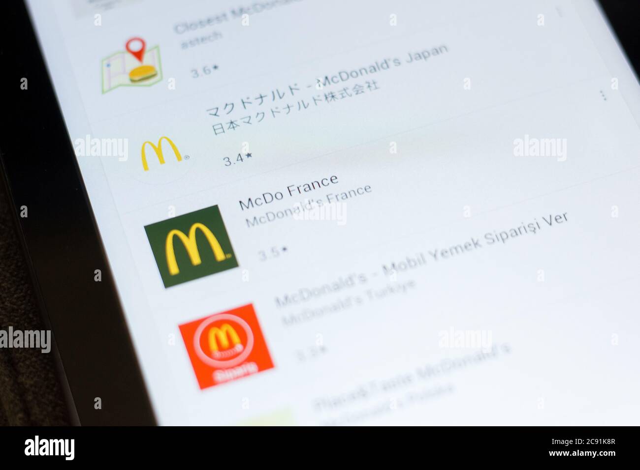 Mcdonalds app icon hi-res stock photography and images - Alamy