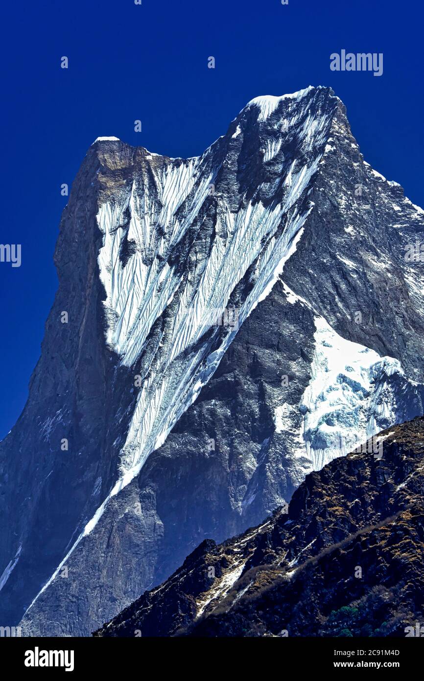 Machapuchare Base Camp High Resolution Stock Photography and Images - Alamy