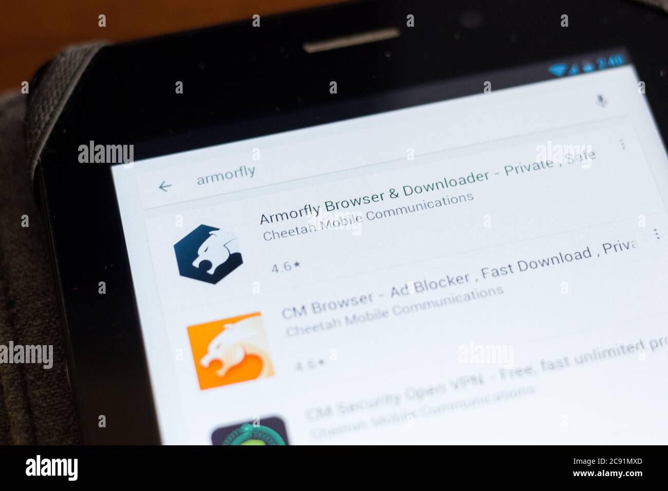 Downloader hi-res stock photography and images - Alamy
