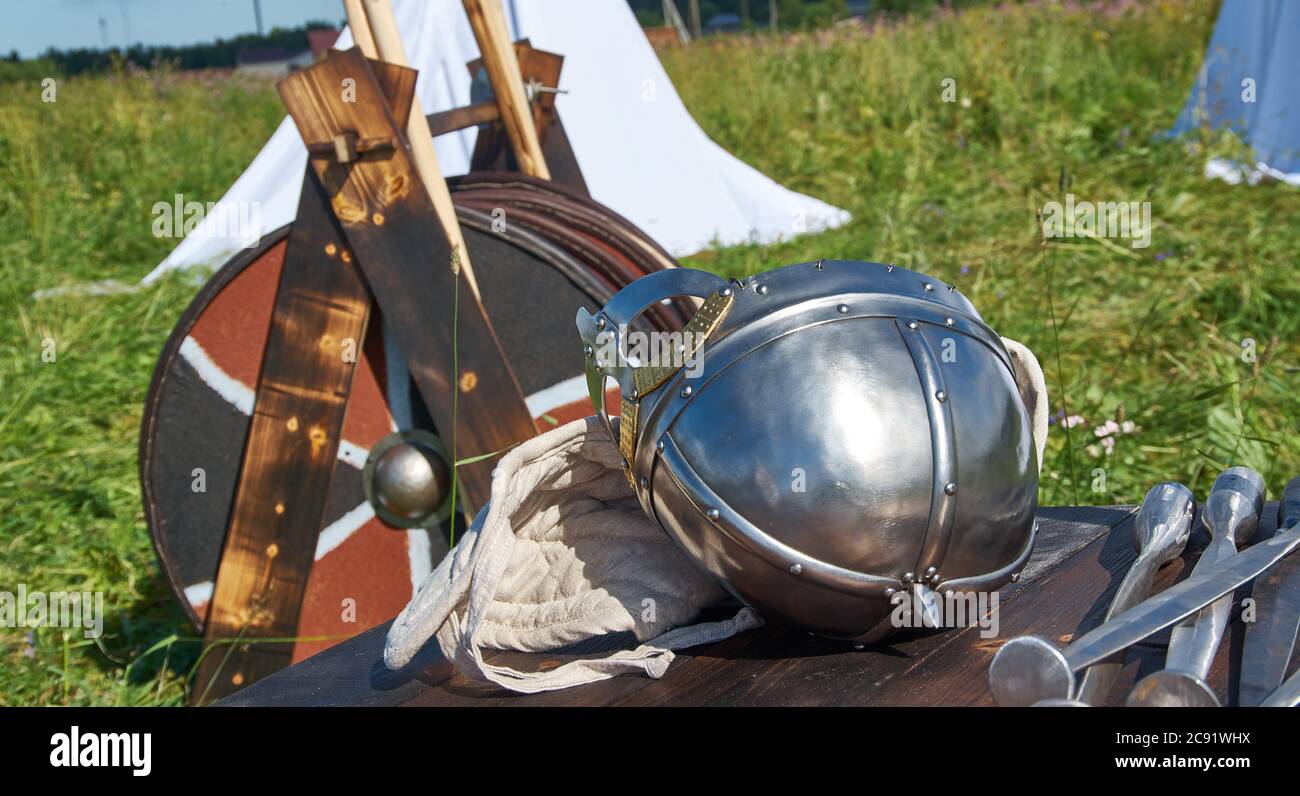 Medieval army camp hi-res stock photography and images - Alamy
