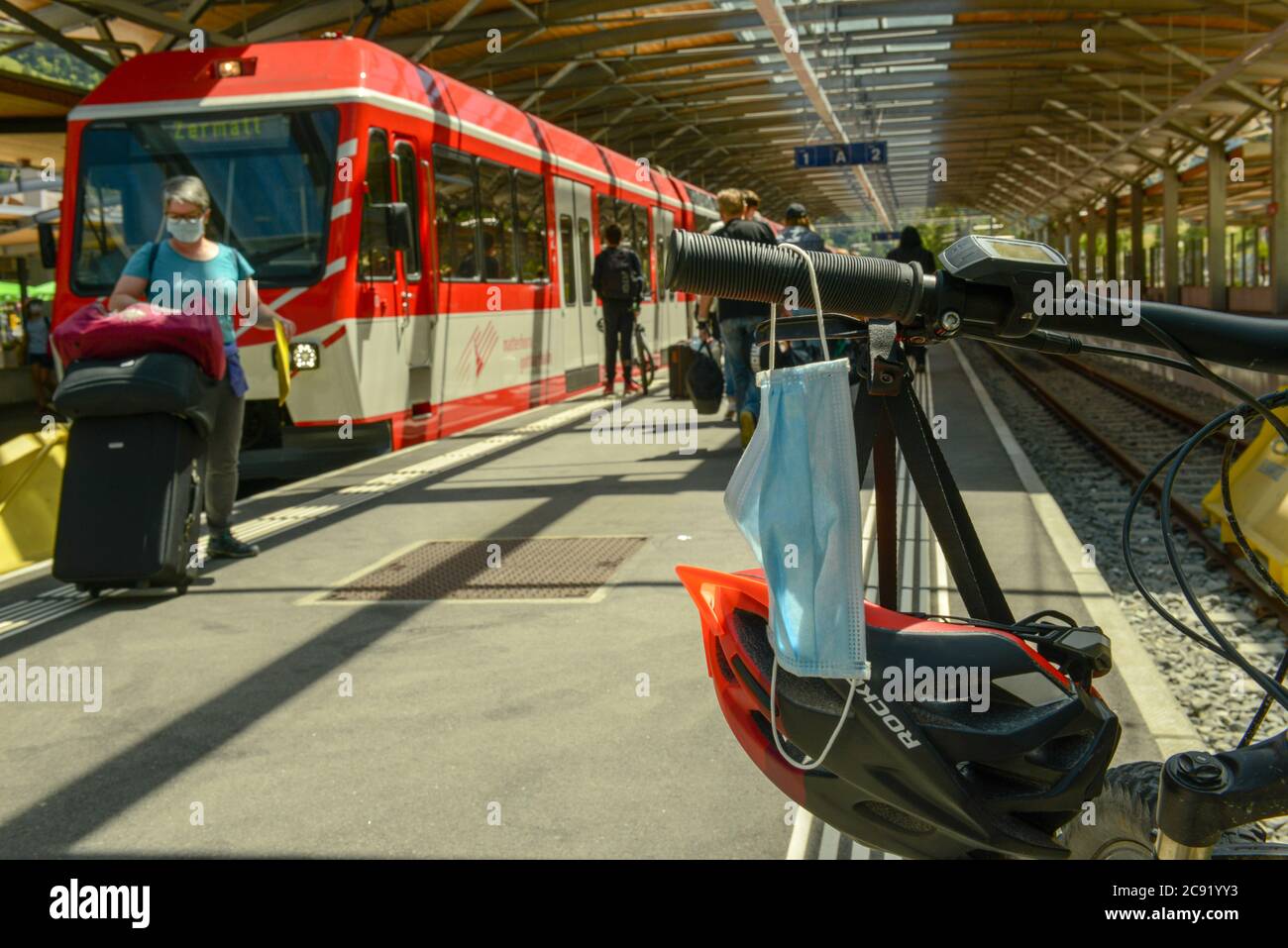Switzerland coronavirus mask hi-res stock photography and images - Alamy
